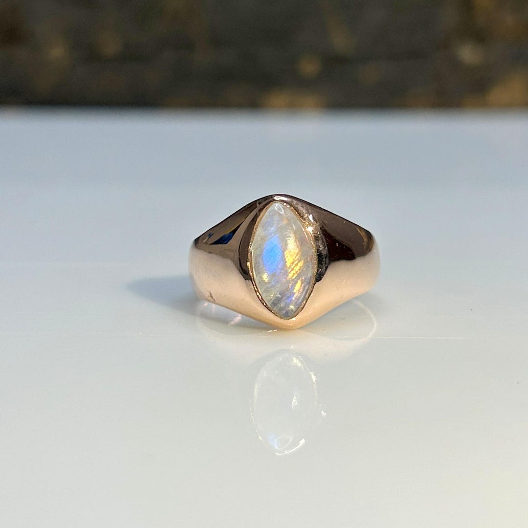 Moonstone Signet Ring| Rainbow Moonstone Ring | Handmade Gemstone Ring ...