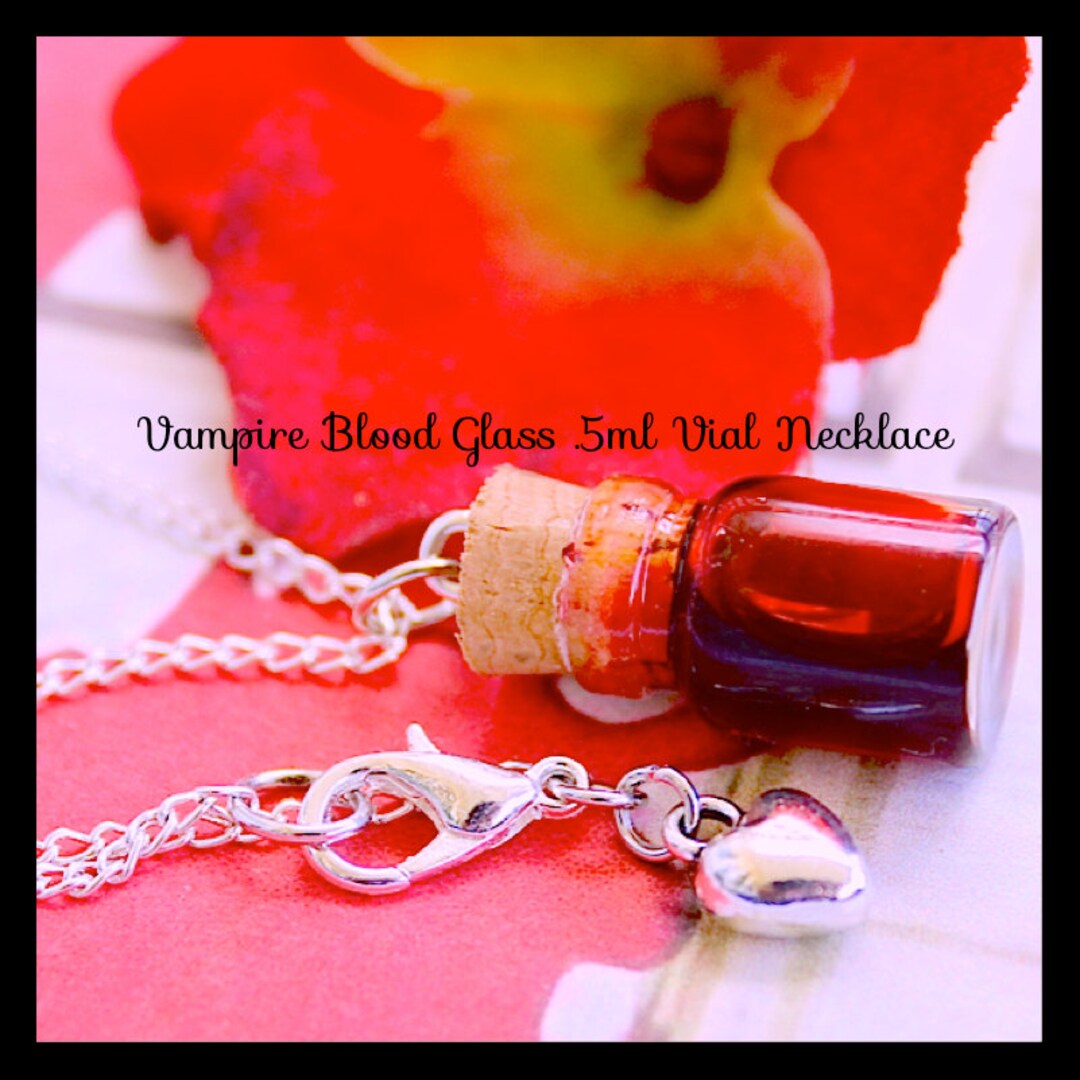Vampire Blood Necklace ,vampire Treat Necklace , Realistic Blood Glass ...