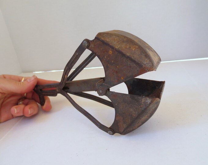 Antique Toy Truck Crane Clam Bucket Shovel Part Rusty Pressed Steel - Etsy
