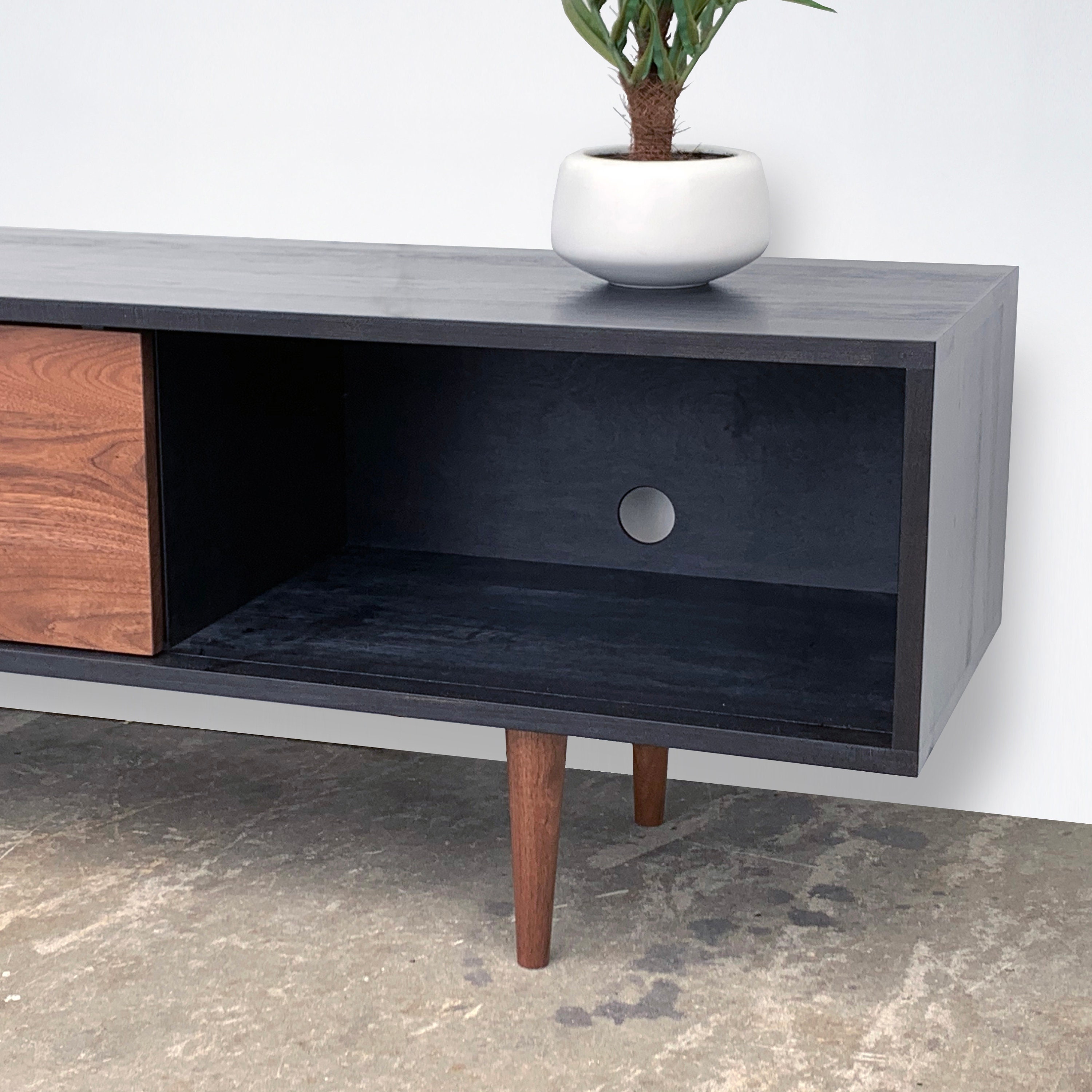 Kasse Media Stand in Ebony / Walnut Combo | Etsy