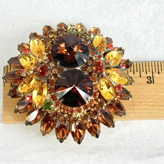 Vintage Topaz and Sherry Rhinestone Round Golden Broo… - Gem