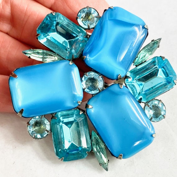 Huge Rhinestone Midcentury Swirl Teal Brooch - Gem