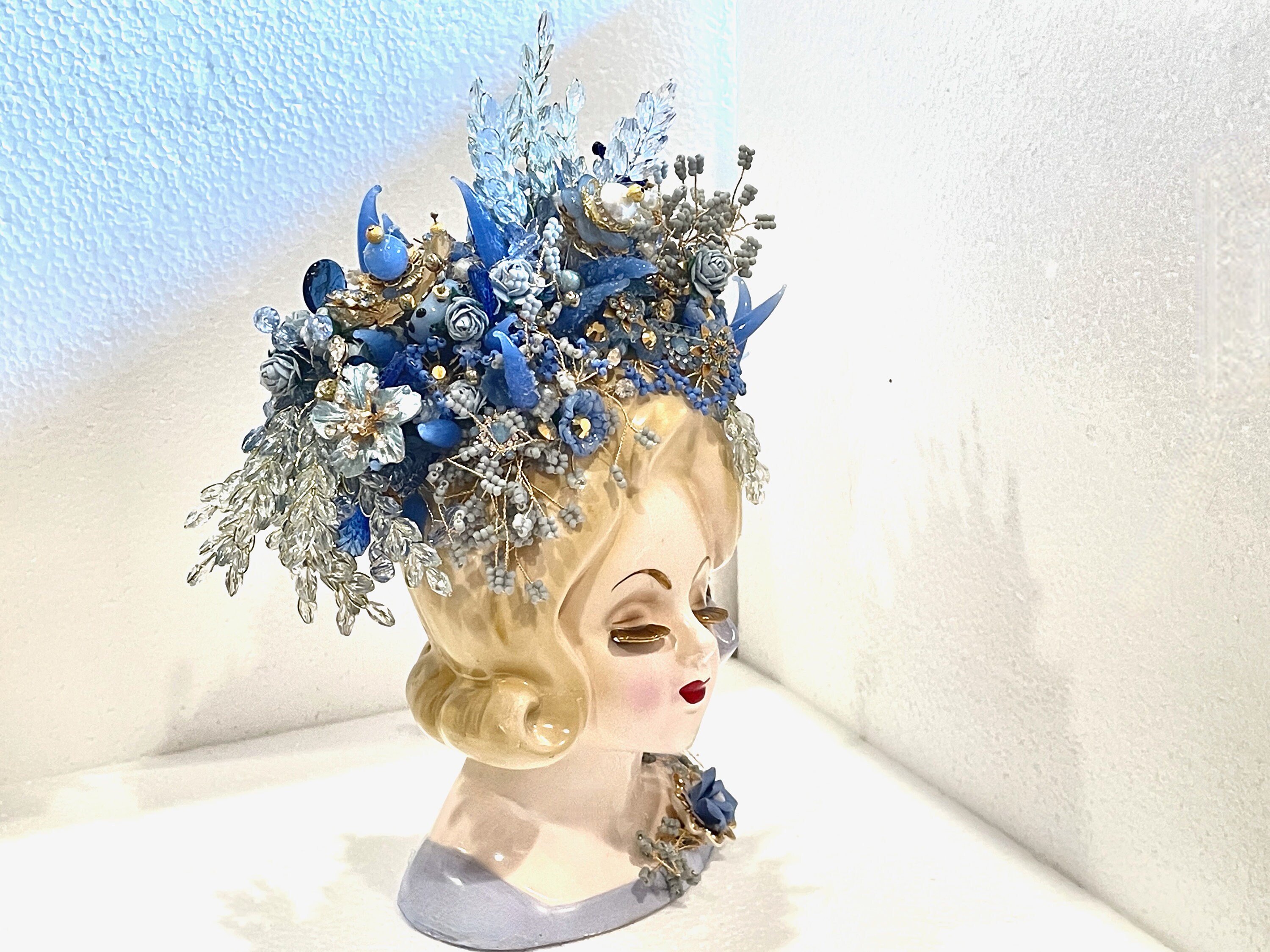MARIEL: 1940's Japan Blue/gold Lady Head Vase W/>150 Handmade Glass ...
