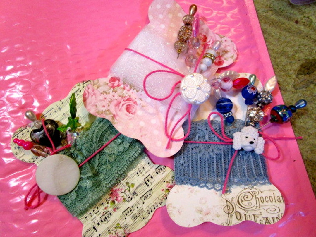 3 Luxe Retro DECORATED PINS on A Retro Button Card: Stick, Gift ...