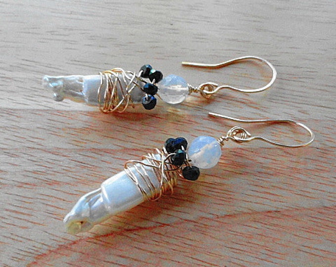 Freshwater Biwah Shaped Pearl Mystic Black Zircon Moonstone - Etsy