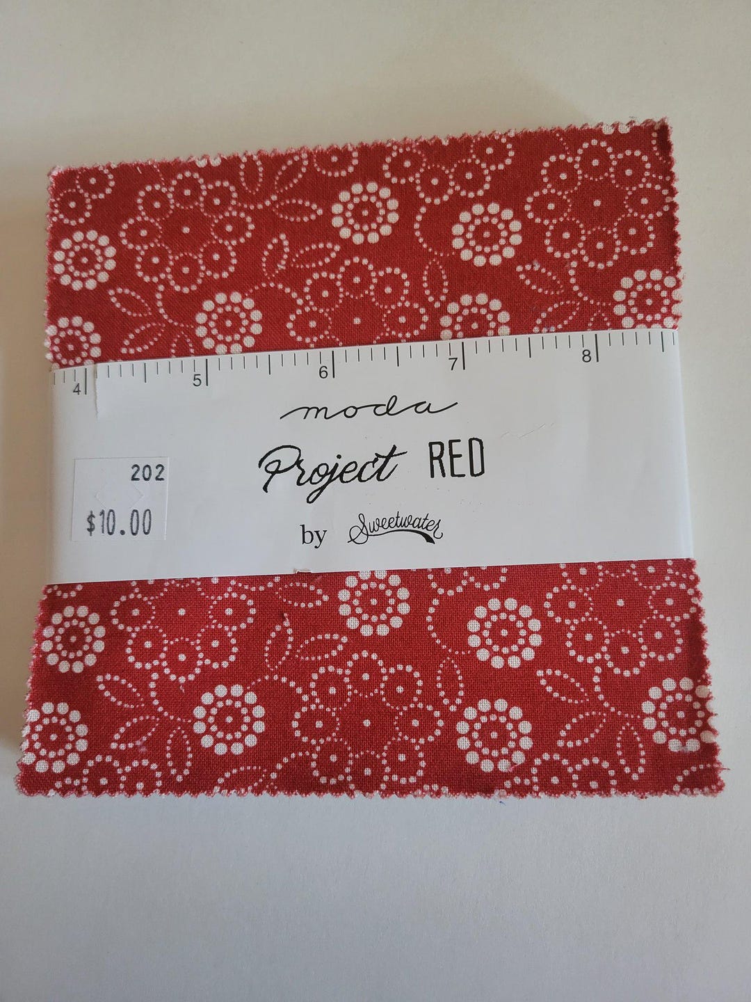Moda "project Red" by Sweetwater for Moda. Charm Pack 100% Cotton (42 ...