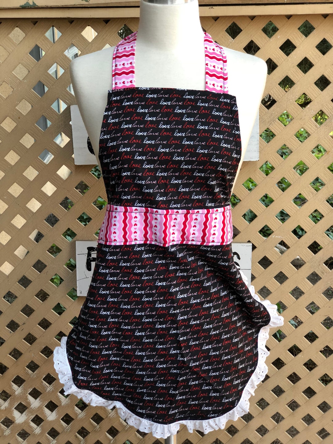 Love You Apron - Valentine's Day - Ready to Ship - Etsy