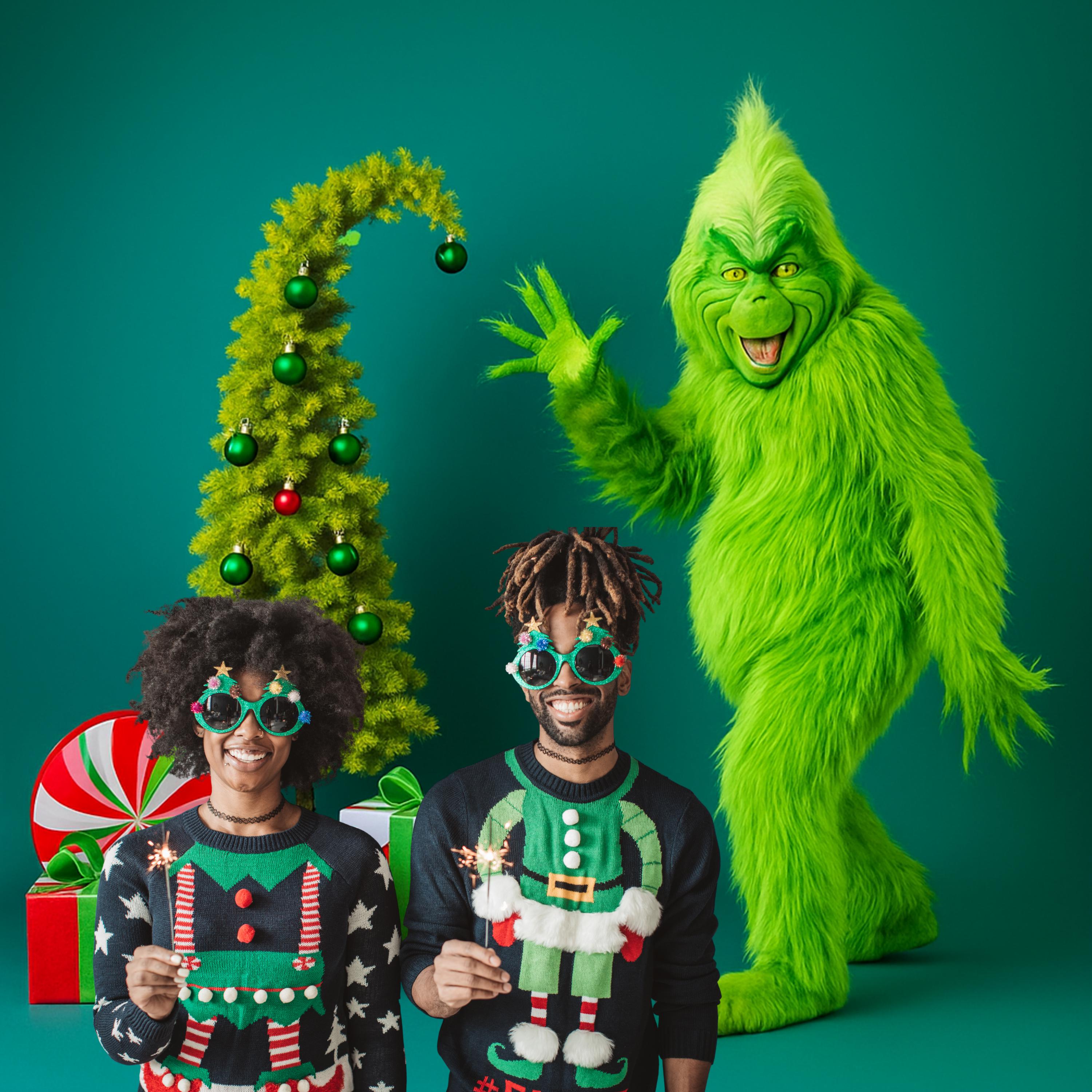 Grinch Christmas Backdrop With Curved Tree and Gifts, Funny Whoville ...