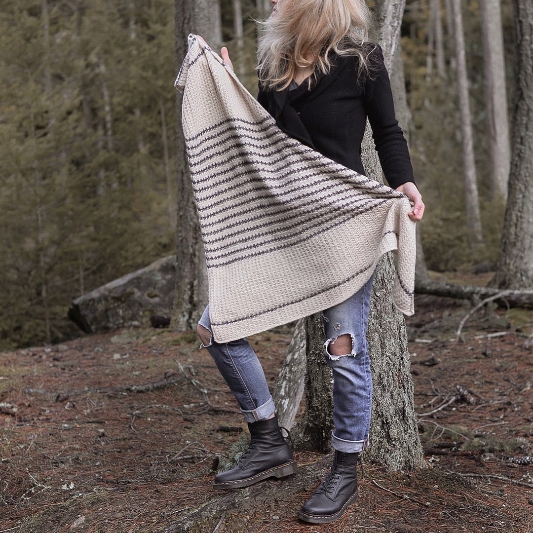 KNITTING Pattern-shadow Shawl (one Size) - Etsy