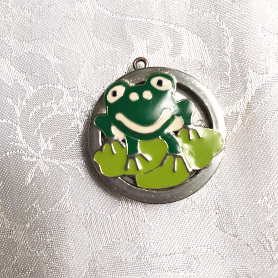 Frog Locket Watch Pendant Overload Frog Watch Analog … - Gem