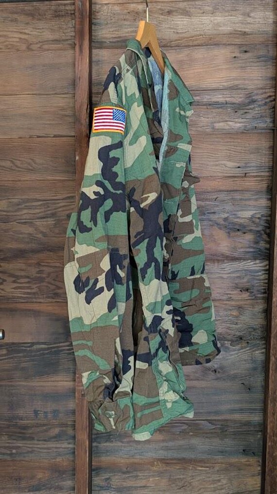 1984 US Army Camo Field Jacket - Authentic Vintage Ar… - Gem