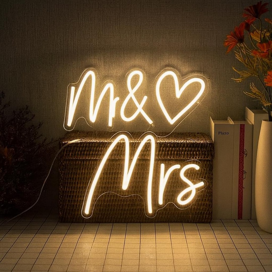Personalized Wedding Name Neon Sign – Custom Last Name LED Decor for ...