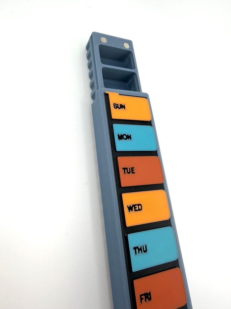TNG LCARS Pill Box - Weekly Doses at Warp Speed - Sci-fi Pill Organizer ...