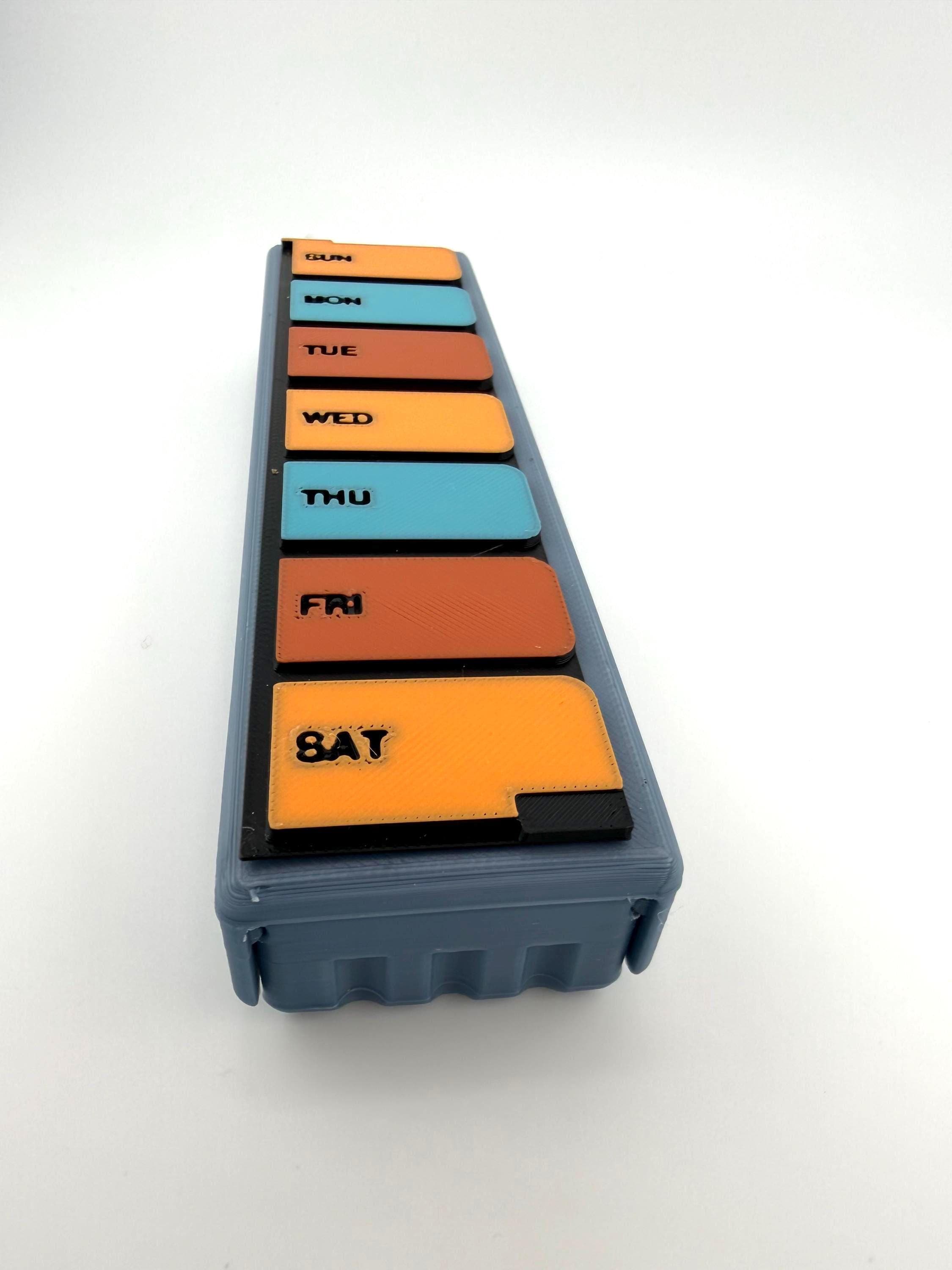 TNG LCARS Pill Box - Weekly Doses at Warp Speed - Sci-fi Pill Organizer ...