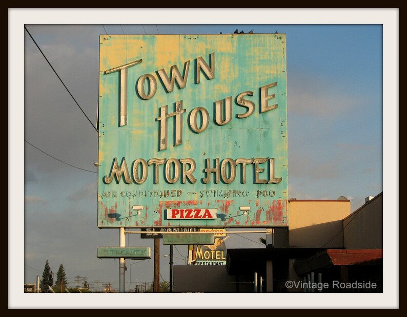Town House Motor Hotel Neon Sign Photo Fresno California | Etsy