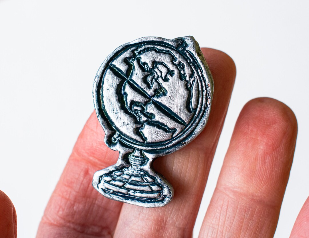 Pin Brooch Small Globe World Planet Travel US Silver Blue Color Clay ...