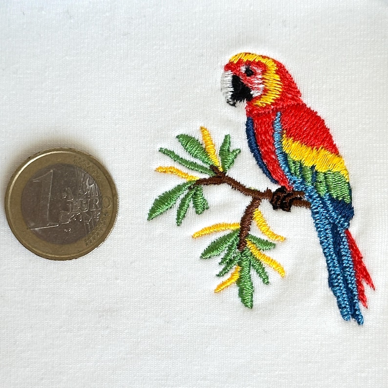 Mini Realistic Parrot Embroidery Design, Tropic Bird Machine Embroidery ...