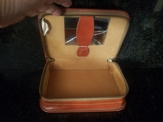 Reduced 1950's Men's Sovereign travel kit - Gem
