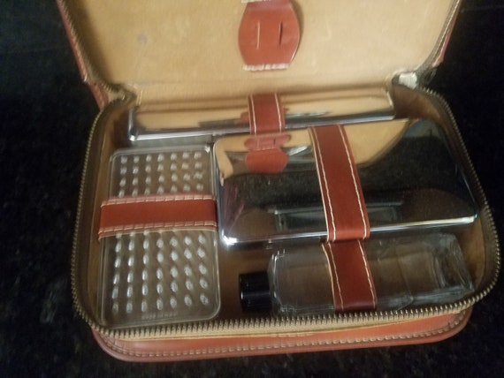 Reduced 1950's Men's Sovereign travel kit - Gem