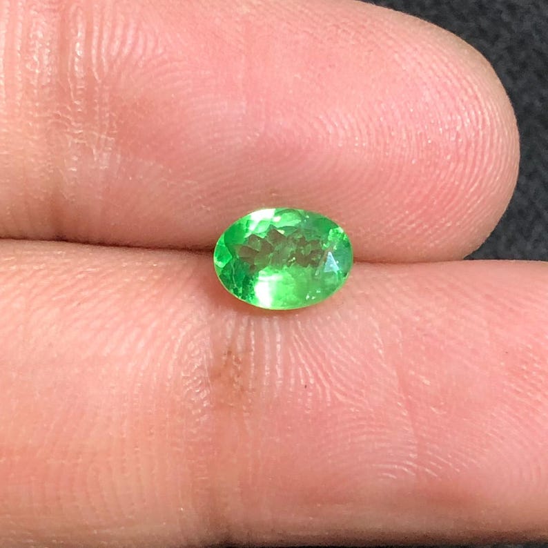Natural Oval Tsavorite Garnet Gemstone (5x6.50 Mm) – Green Loose ...