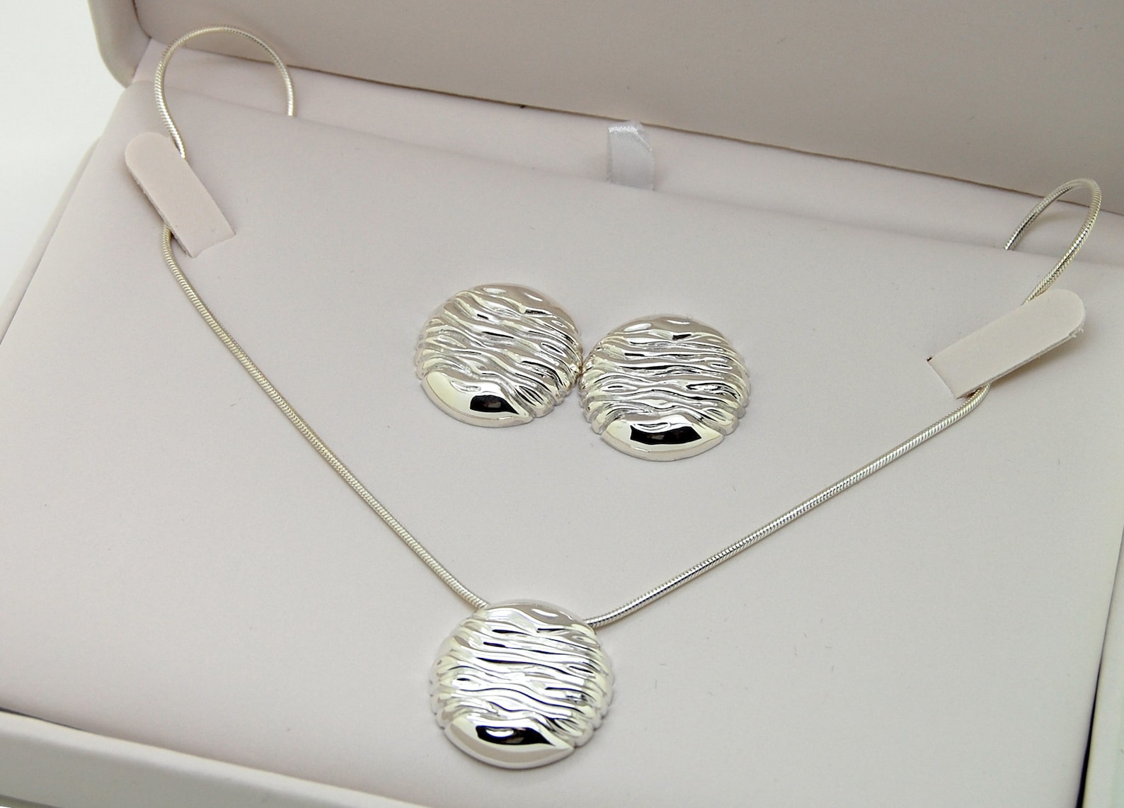 Water Wave Pendant Necklace, Water Silver Necklace, Circular Pendant ...