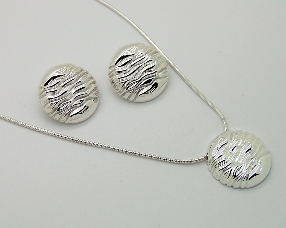 Silver Disc Necklace Silver Disc Pendant Necklace Shiny - Etsy