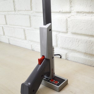 Deluxe NES Nintendo Zapper Desk Lamp Light Gun Nintendo - Etsy