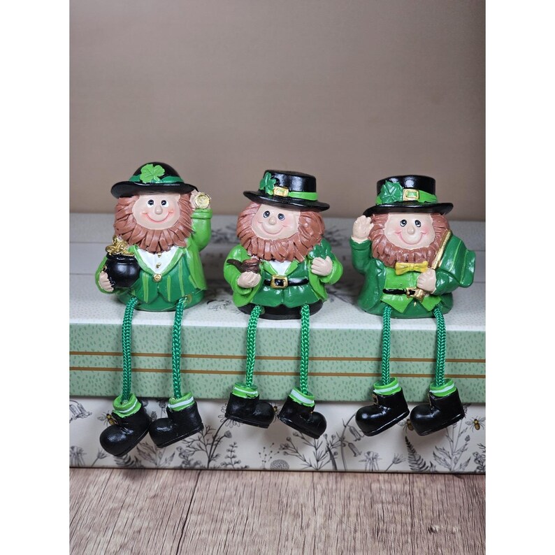 Set of 3 Sitting Leprechauns With Dangling Legs St Patricks Day Decor ...