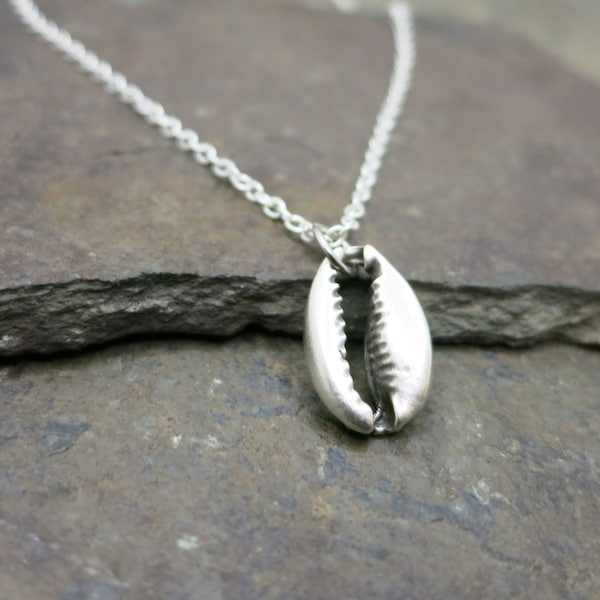 Cowrie Shell Necklace - Etsy