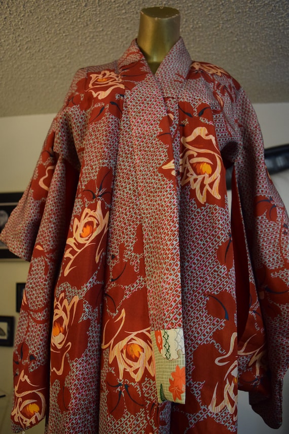 Authentic Vintage Japanese Kimono - Gem