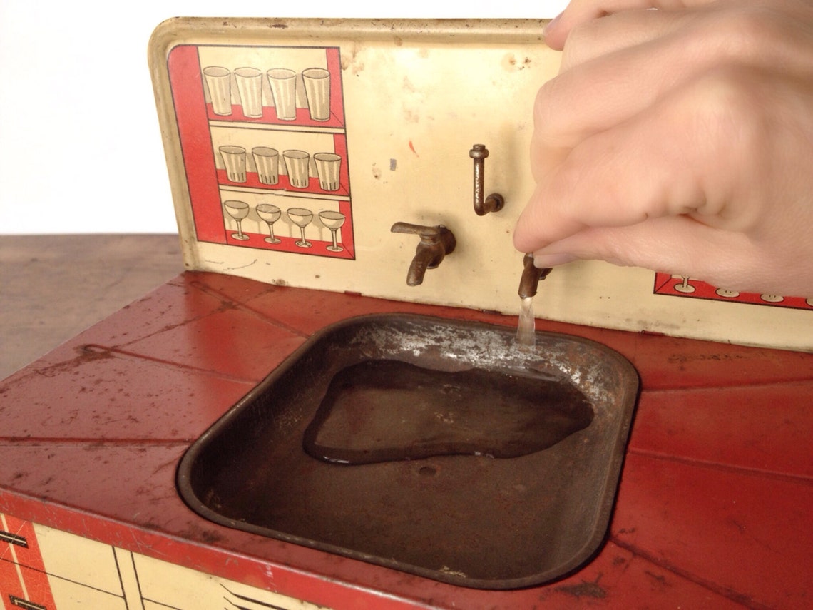 Wolverine Toy Sink, Tin Litho Play Kitchen, Yellow, Tomato Red, Black ...