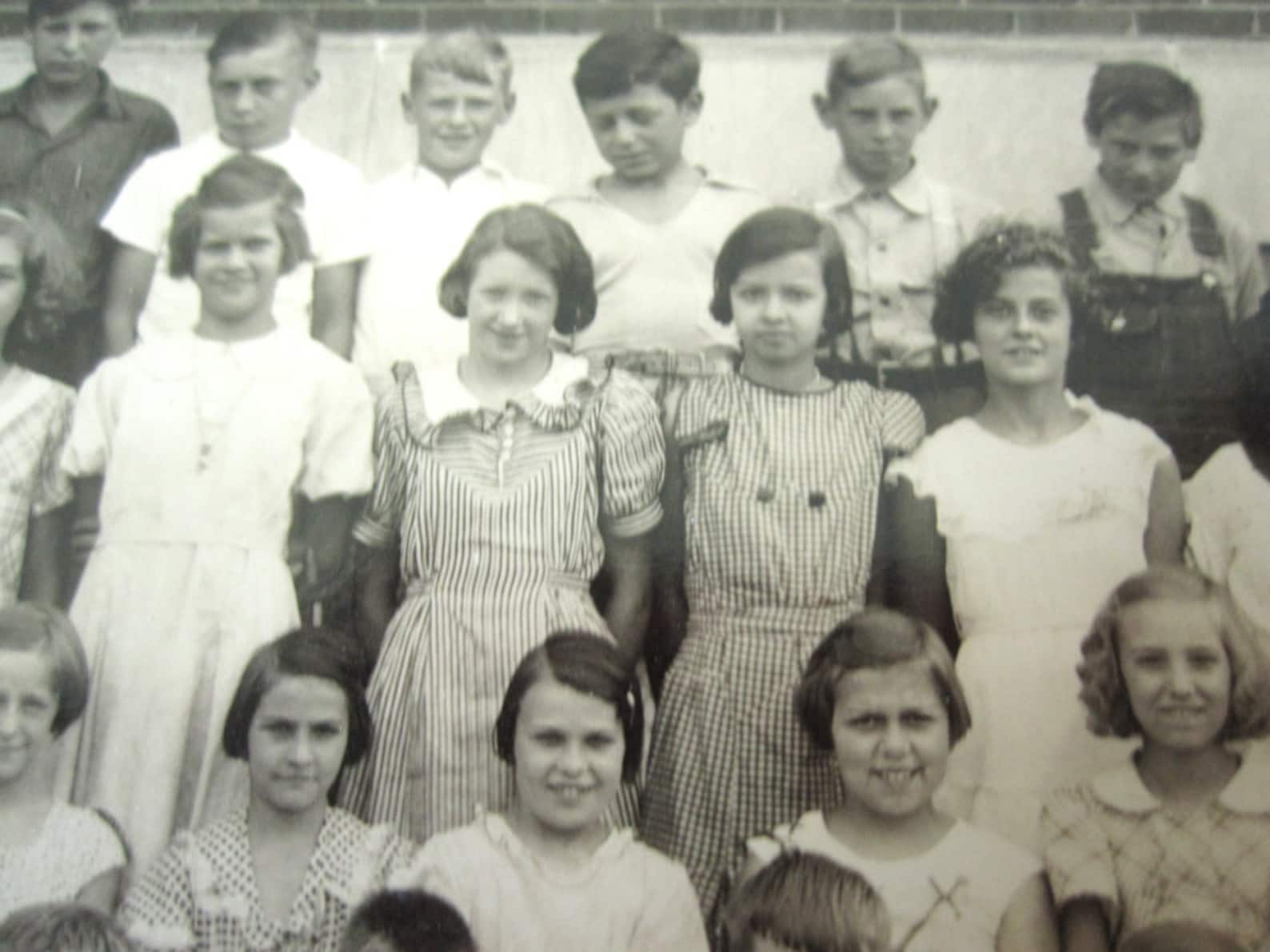 School Class Photograph, 1940s, Back to School, Hidden Teacher, Twins ...