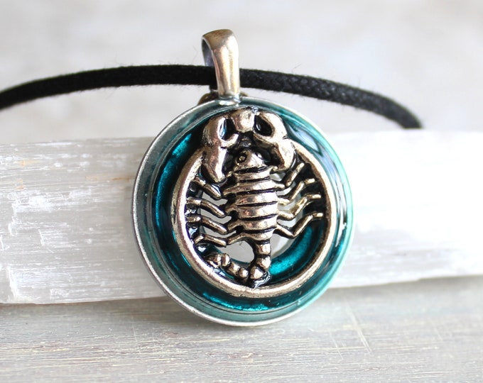 Mens Blue Scorpion Scorpio Necklace - Etsy