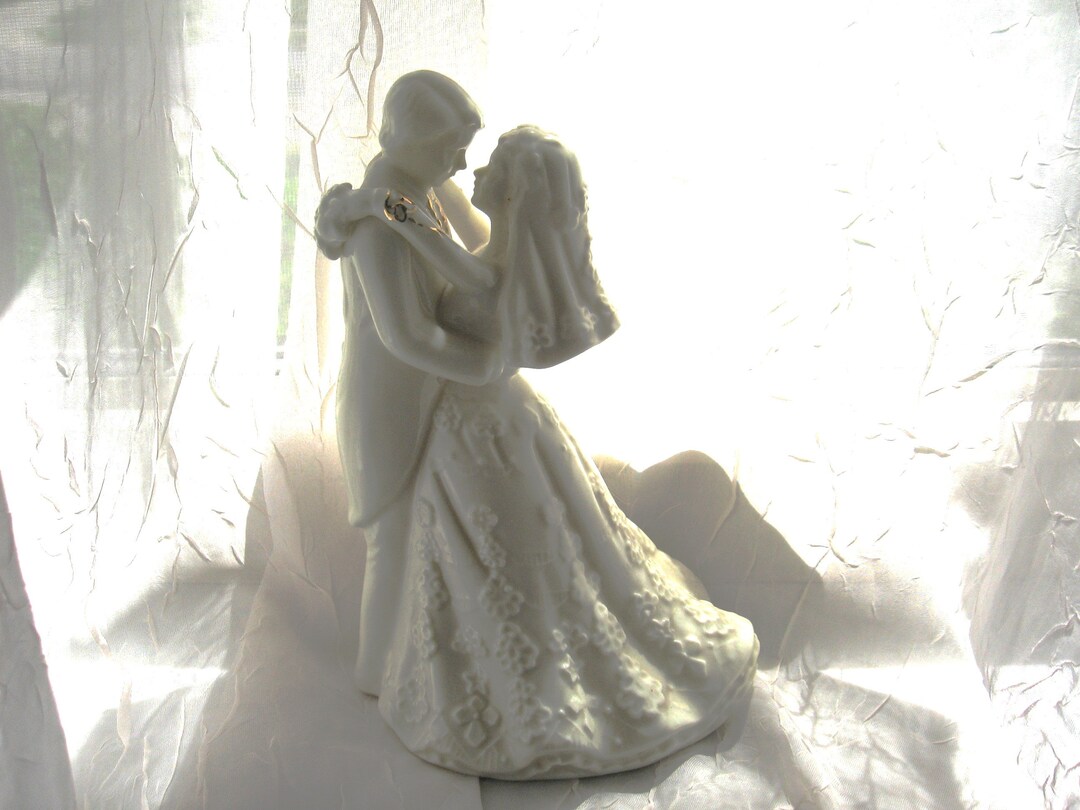 Bride and Groom First Dance Wedding Cake Topper 7 Figurine Creamy White ...