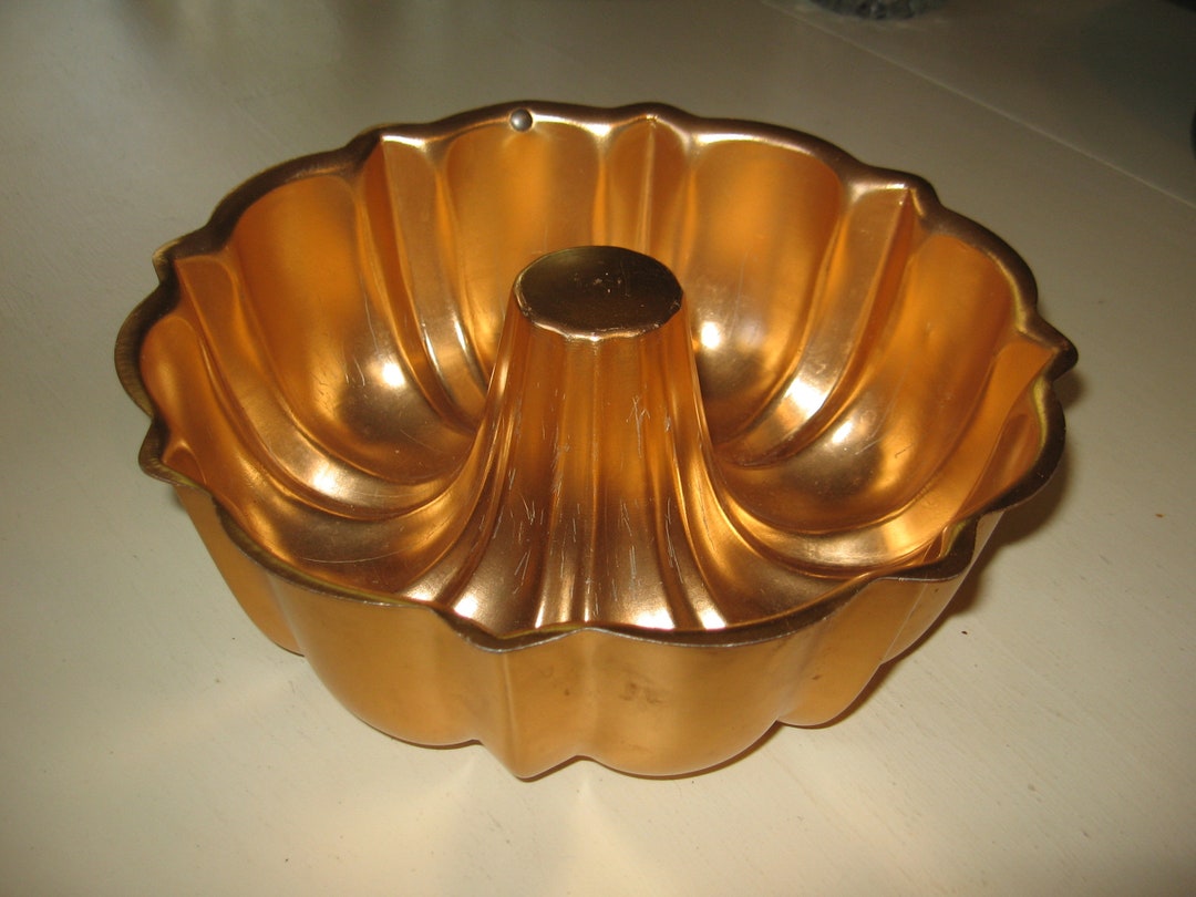 1970s Fluted Copper Bundt Pan Over Ten Inches Diameter - Etsy