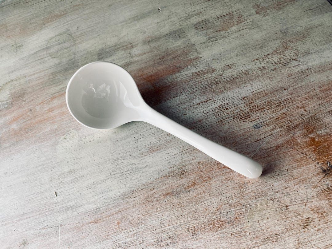 Large VINTAGE White Ironstone Ladle. My Vintage Home - Etsy