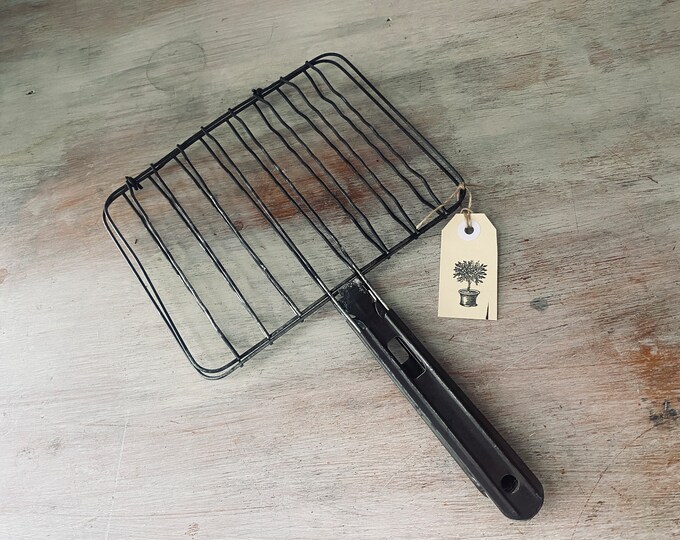 Fabulous 1940s Crinkle Wire Vintage Barbeque / Fire Grill. My Vintage ...
