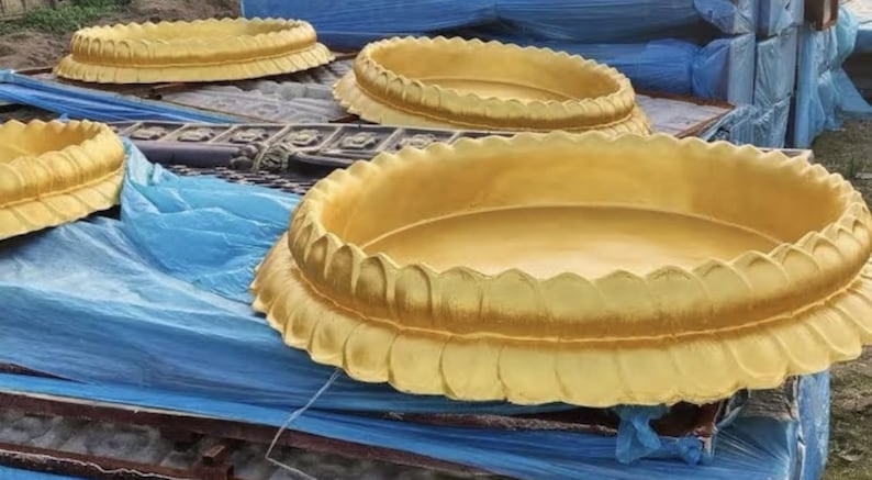 Fiber Lotus Flower Haldi Mehndi Iron Base Tub Urli for Wedding Decor ...