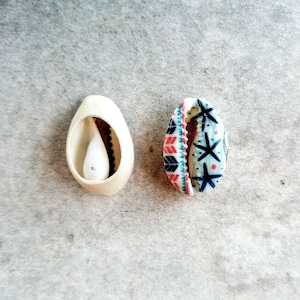 Cowrie Shells divination Witchcraft Hoodoo Hand Decorated, a Set of 6 ...