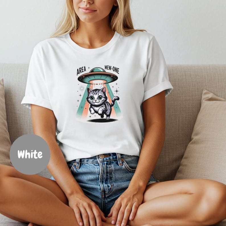 Area Mew-one UFO Alien Cat T-shirt, Adorable Alien Abduction Kitty Tee ...