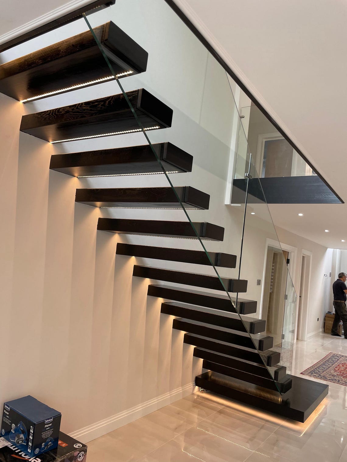 Cantilever / Floating Staircase Design - Modern Stairs - Oak Treads ...