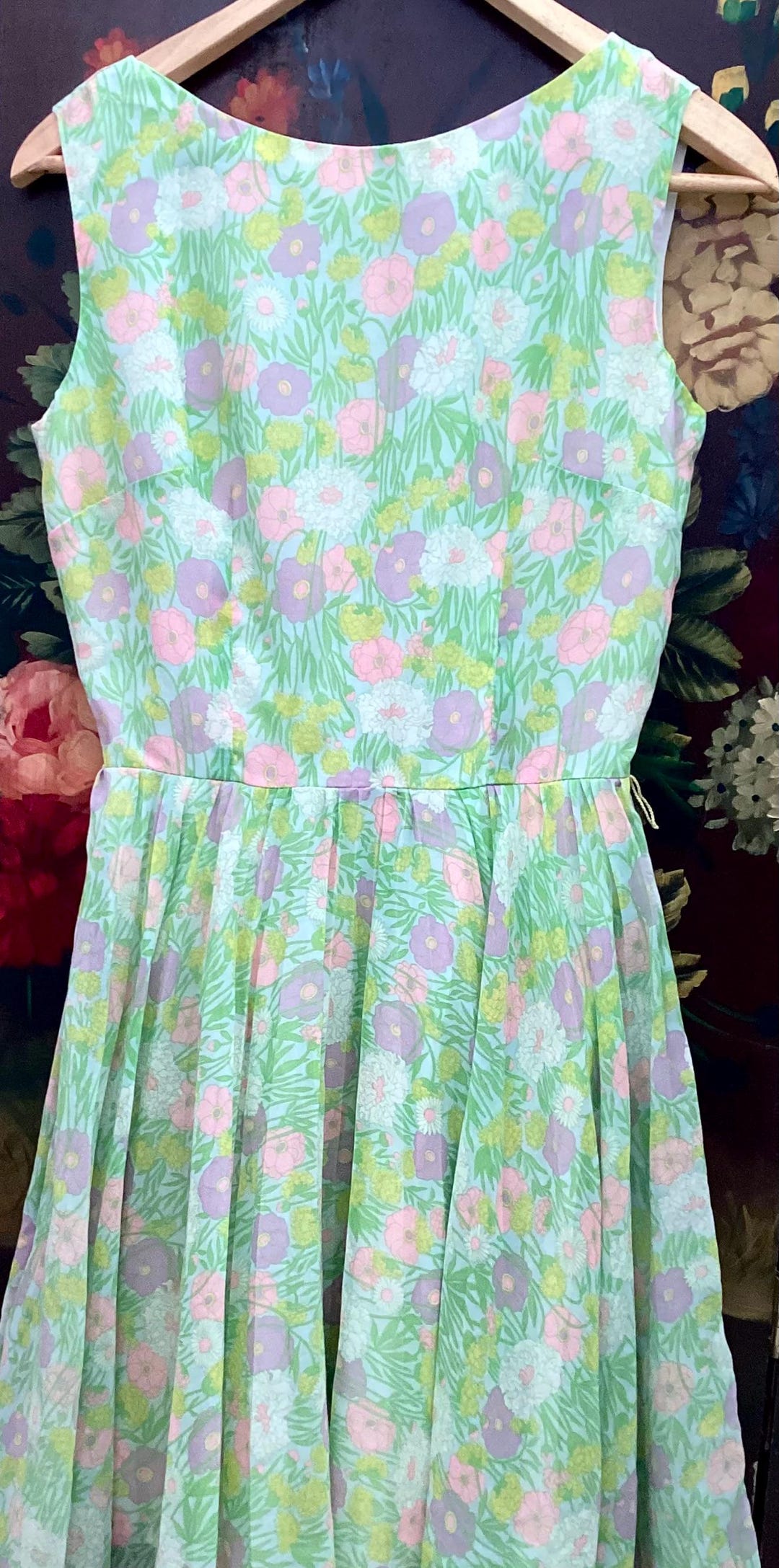 Sweet Late 1950s to Early 1960s Pastel Floral Fit and Flare - XS-S - Etsy
