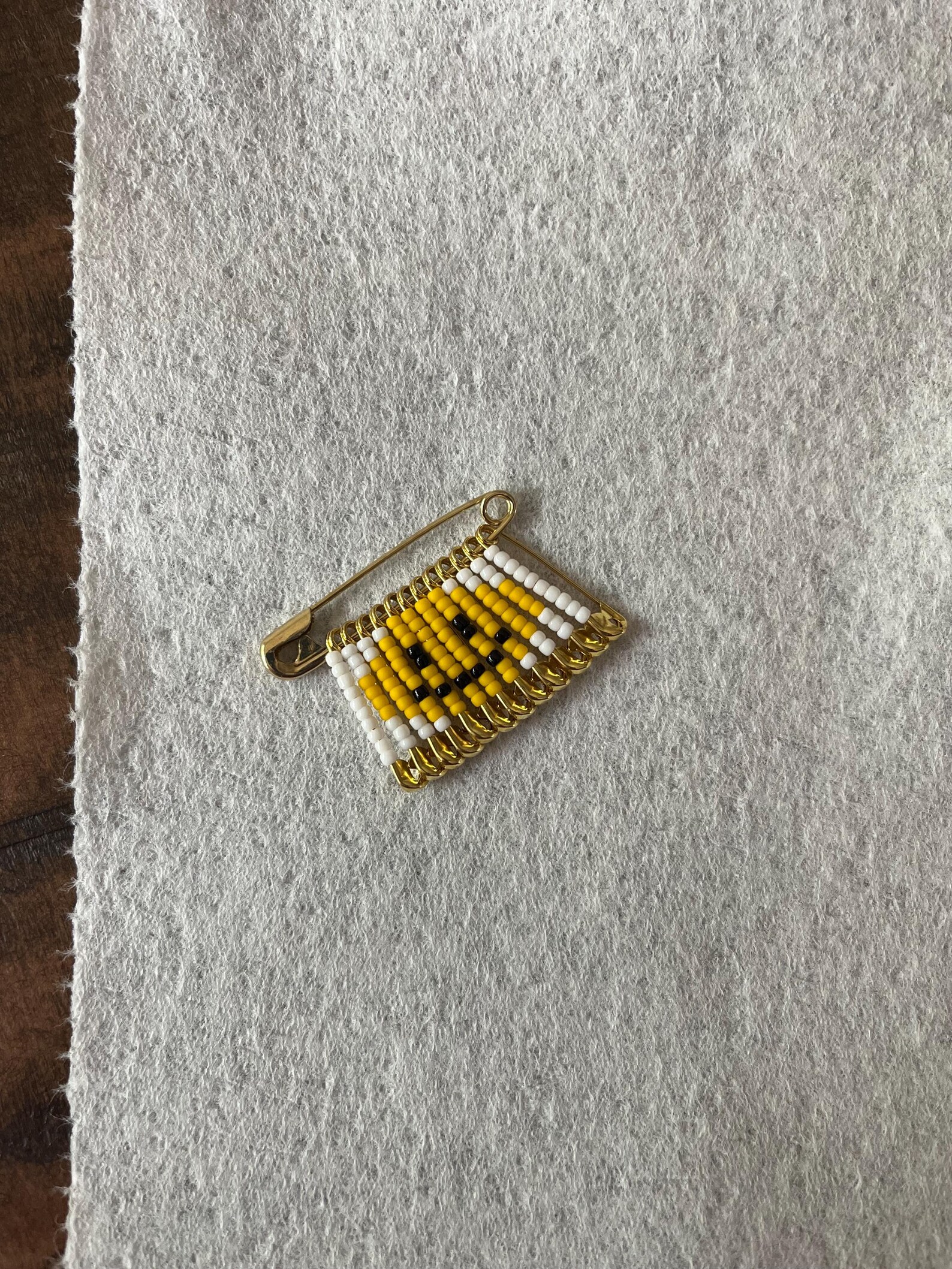 Smiley Face Beaded Pin: Emoji Safety Pin Brooch - Etsy UK
