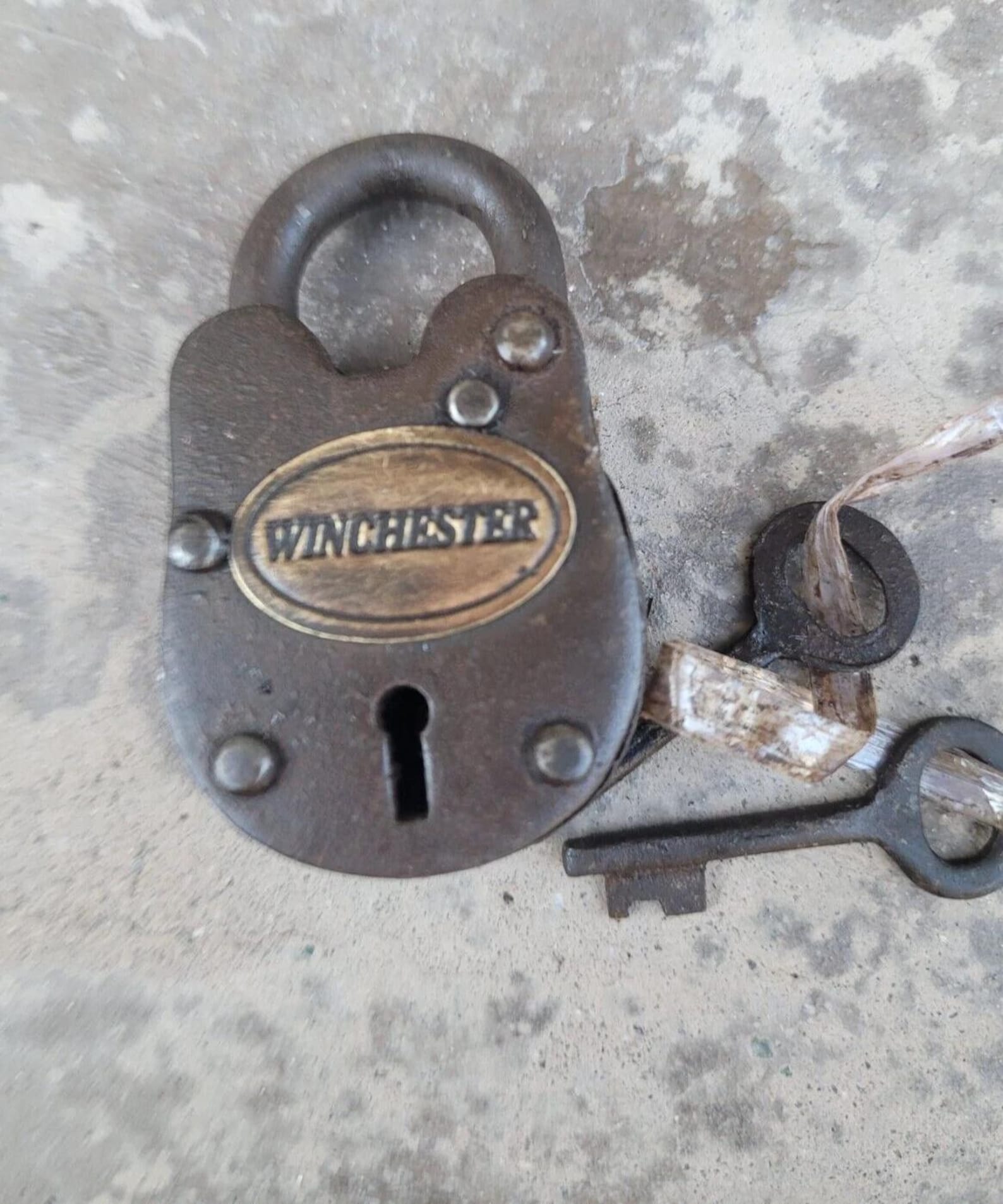 Winchester Cast Iron Gate Lock – Antique Finish Padlock With 2 Working ...