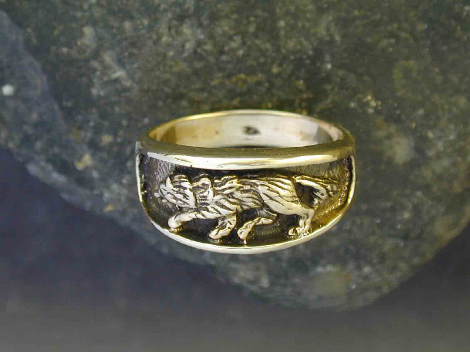 14K Gold Wolf Ring | Etsy