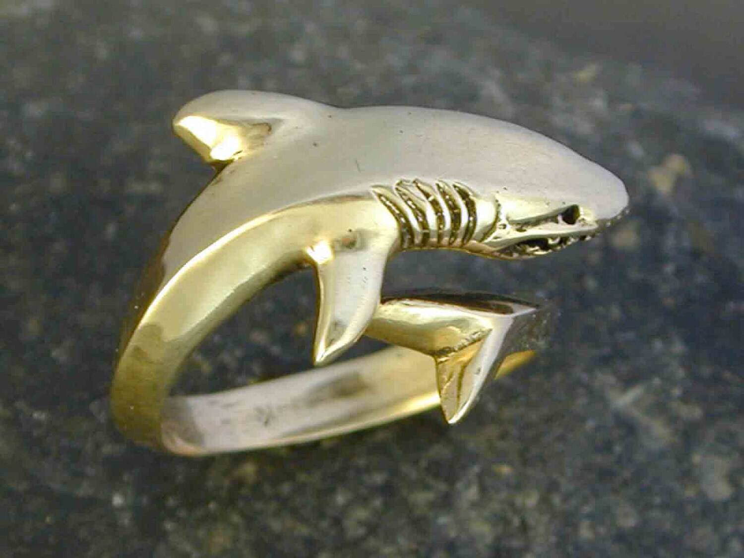 14K Gold Shark Ring - Etsy