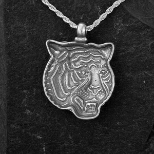 Sterling Silver Tiger Head Pendant on a Sterling Silver Chain - Etsy