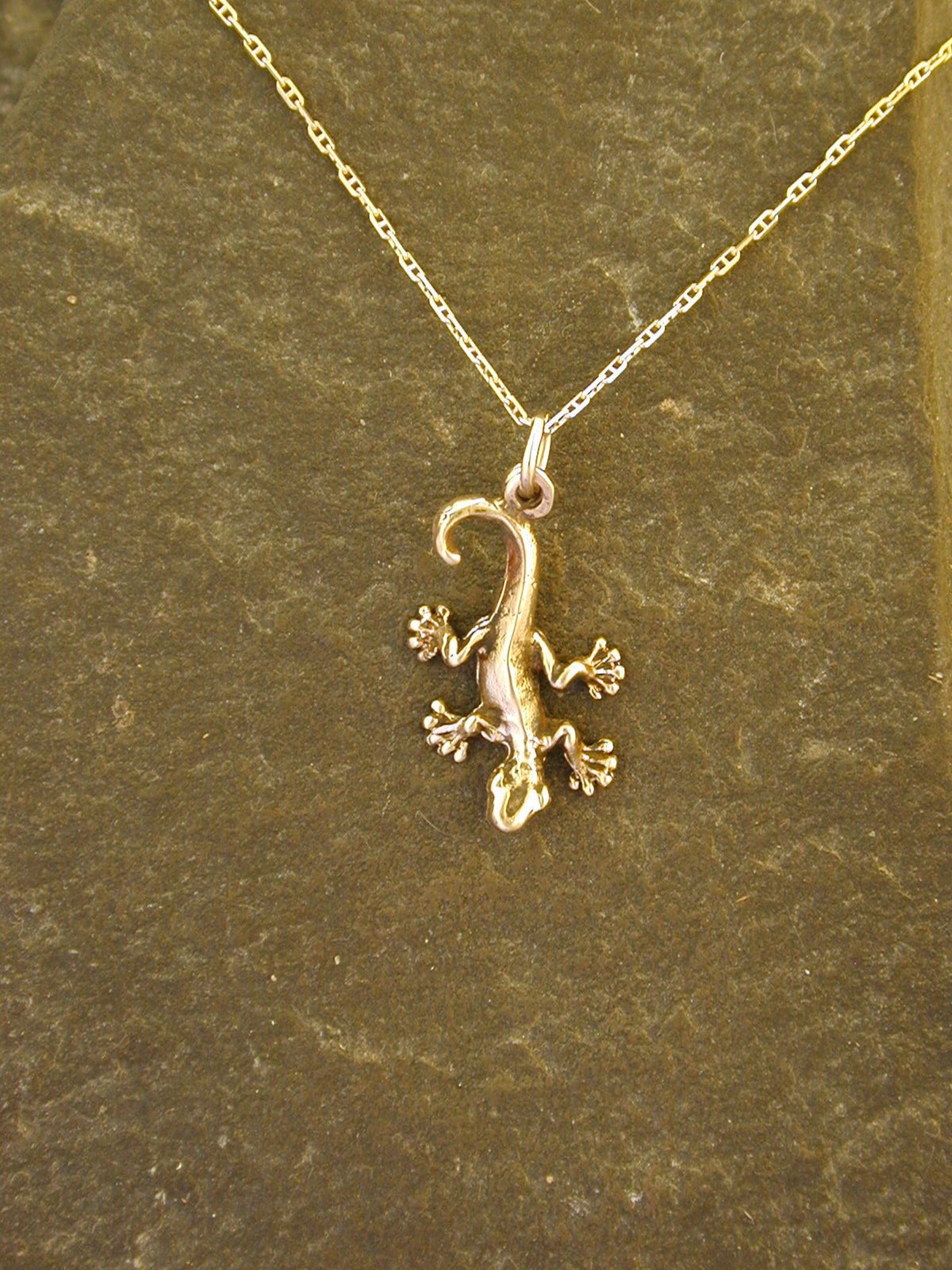 14K Gold Gecko Pendant on a 14K Gold Chain - Etsy