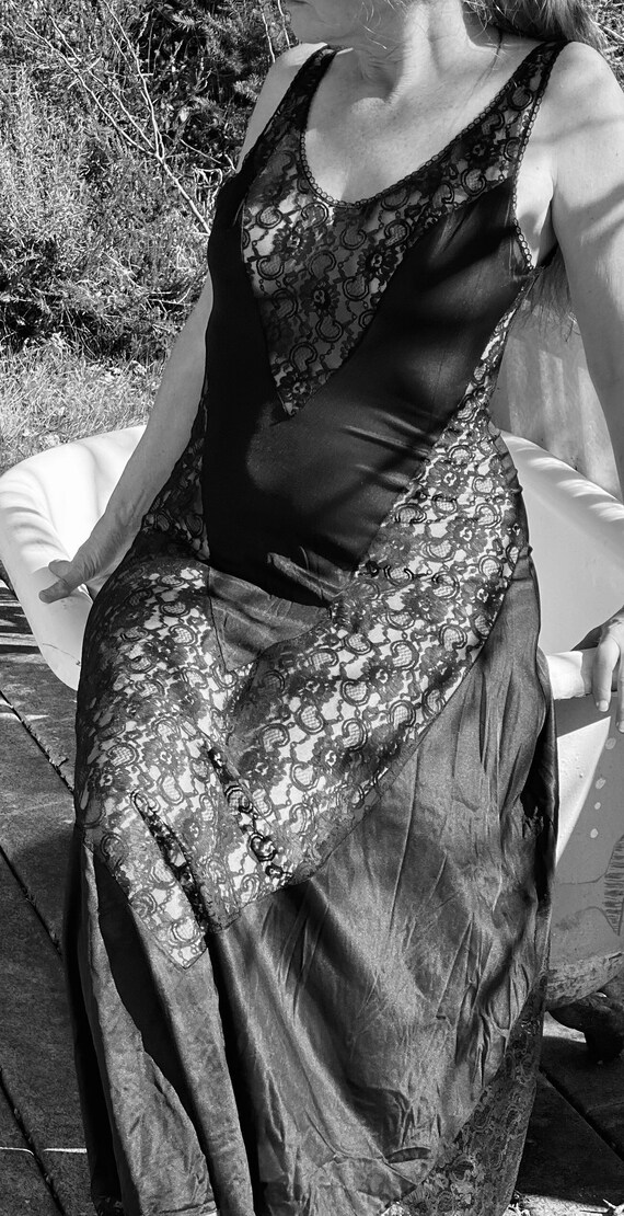 Vintage Black Lace Fredricks Gem