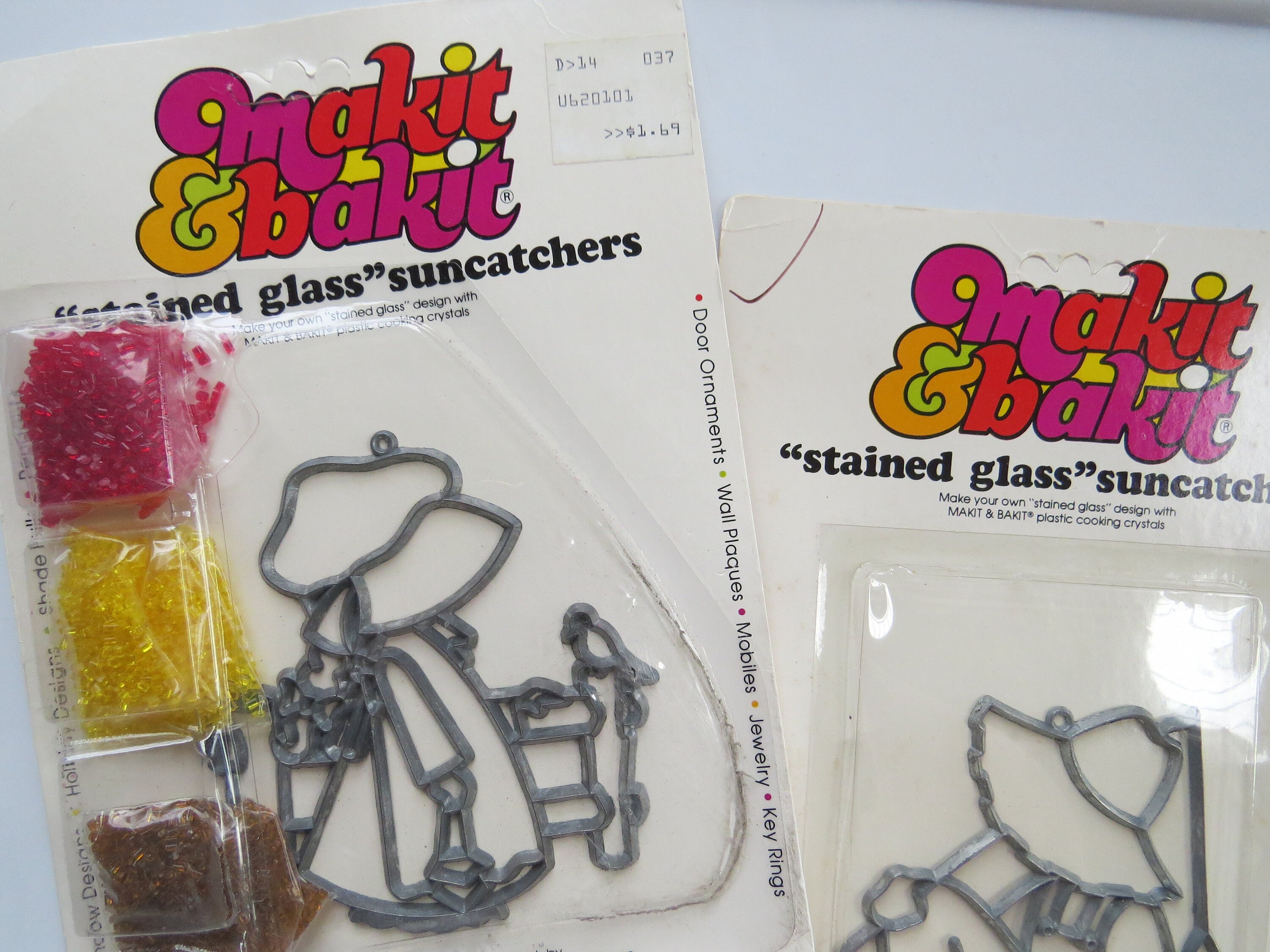 Vintage Makit Bakit 1980's Suncatcher Ornament Kit ~ Set of Two ~ Holly ...